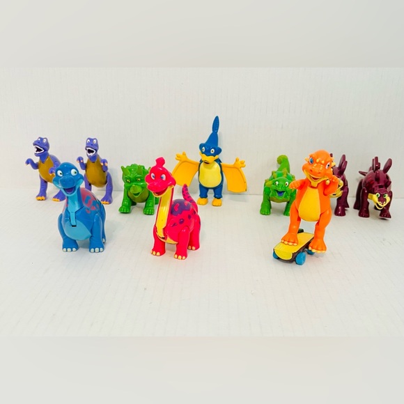 Disney | Toys | Downtown Disney T Rex Cafe Dinosaur Mix Lot Figures Pcs ...